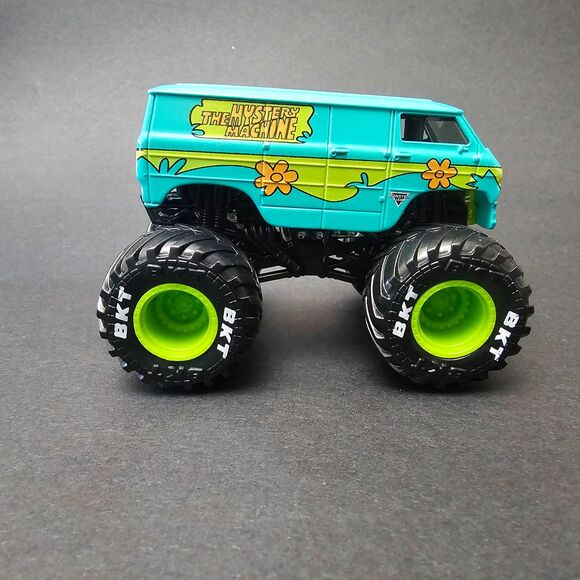Hanna Barbera | Toys | Monster Jam Scooby Doo Mystery Machine Diecast ...